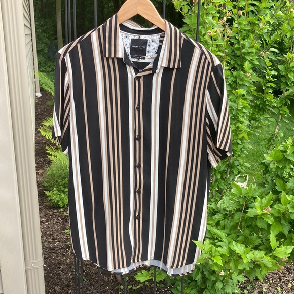 Denim & Flower | Shirts | Denim Flower Ricky Singh Short Sleeve Button ...